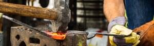 Forgeron (Fiche Métier) : Tâches, Compétences, Débouchés | Jobted